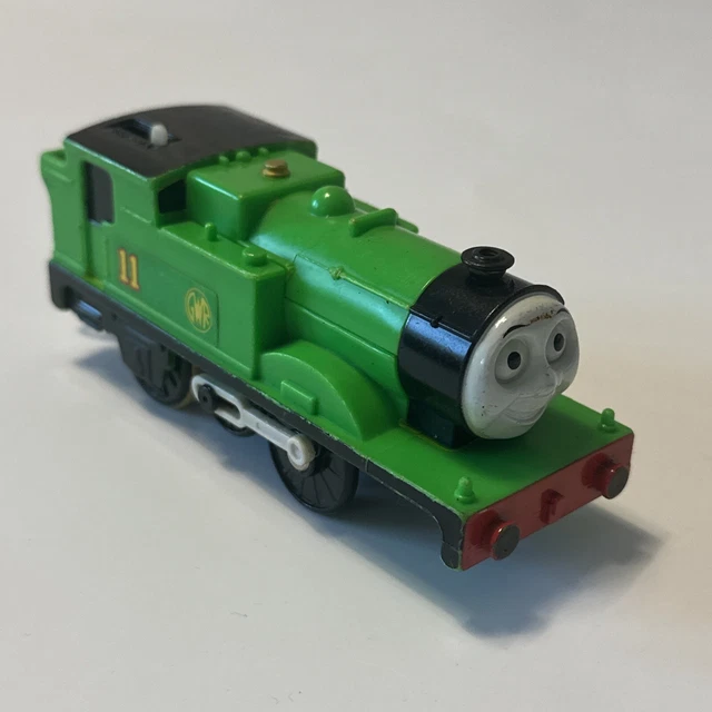 RARE TOMY OLIVER no 11 trackmaster Motorised Train- Thomas & Friends £ ...