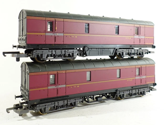 LIMA 2 X LMS SHORT GUV BOGIE PARCEL VANS 37762 £12.99 - PicClick UK