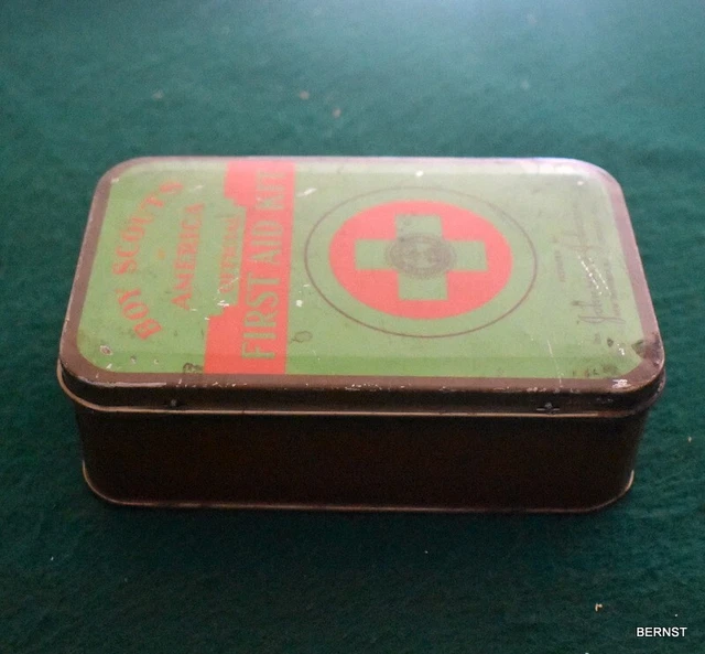 VINTAGE BOY SCOUT - c.1950's OFFICIAL FIRST AID KIT - NO CONTENTS £10. ...