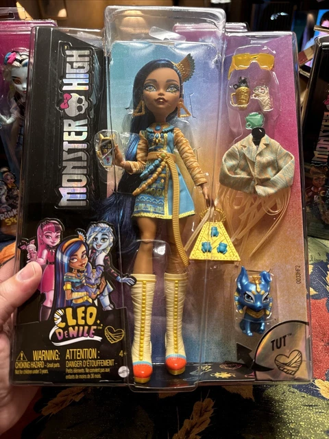 MATTEL MONSTER HIGH Cleo De Nile Deluxe Set With Tut Dog Pet Doll ...