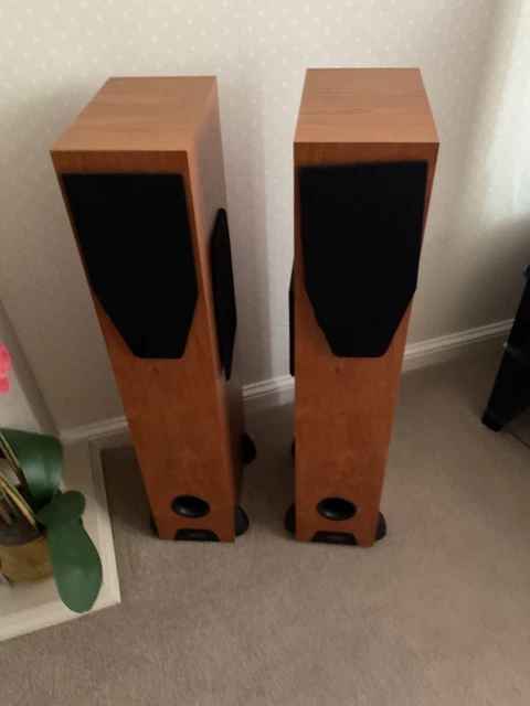 REGA RS3 FLOOR Standing Speakers. Cherry wood. Excellent condition £312 ...
