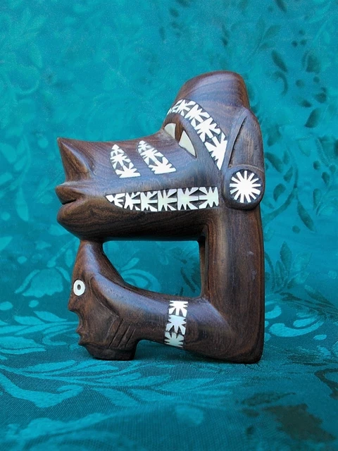 VINTAGE NGUZU NGUZU Wood Carving With Mother Of Pearl Insert- Solomon ...