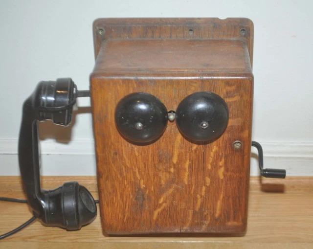 ANTIQUE WESTERN ELECTRIC Oak Wood Hand Crank Wall Mount Telephone ...