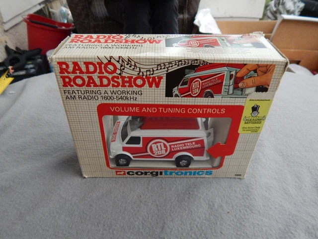 VINTAGE METTOY CO Corgitronics Radio Roadshow Luxemburg Van AM Radio ...