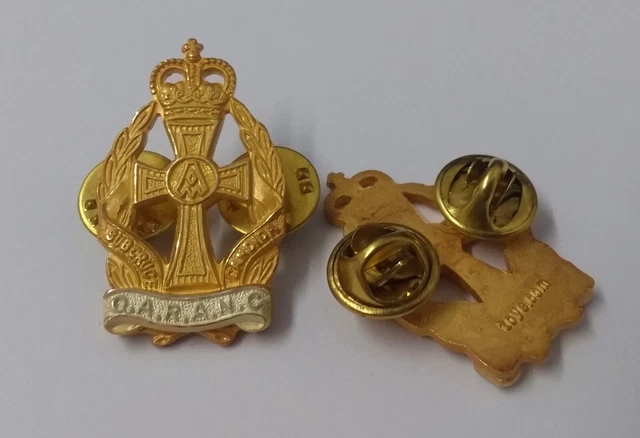 QUEEN ALEXANDRA'S ROYAL Army Nursing Corps QARANC Snap Pin Collar Dogs ...