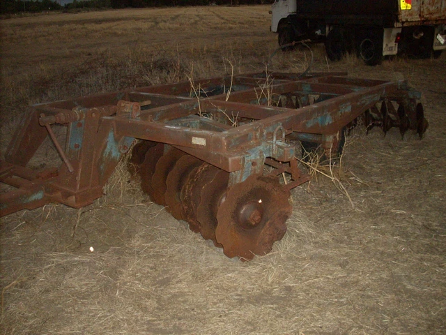 FORD BLUELINE 24 Plate Wheeled Offset Disc Plough Disk Plow $6,000.00 ...