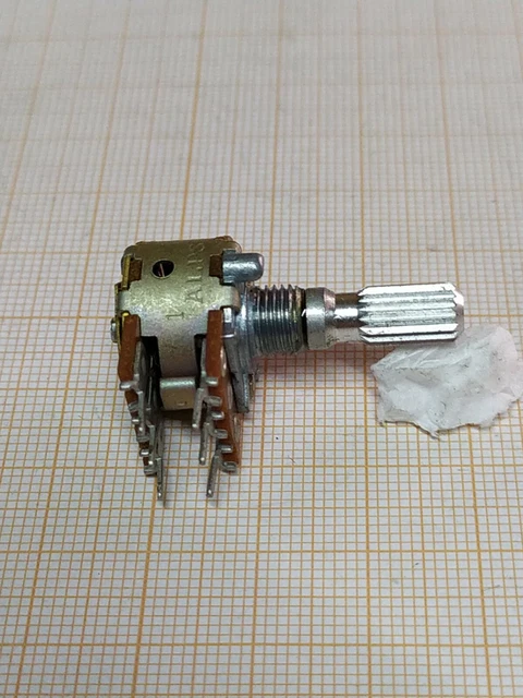 POTENTIOMÈTRE POT POTENTIOMETER 2 x 50 KB ohm axe 6 POINT MILIEU ...