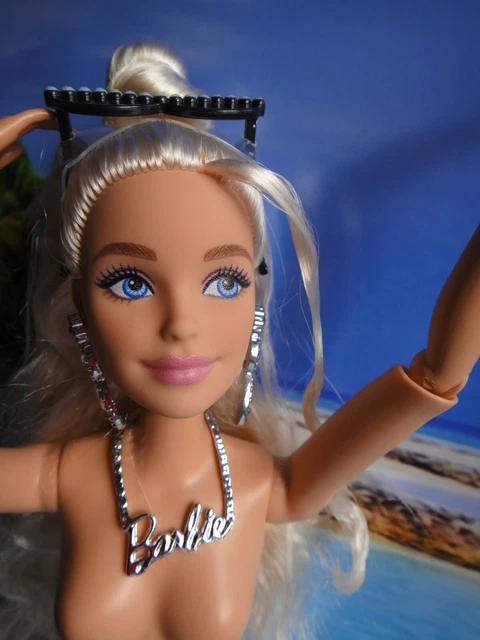 BARBIE DELUXE STYLE DOLL Jointed Limbs Blonde with Jewellery No Clothes ...