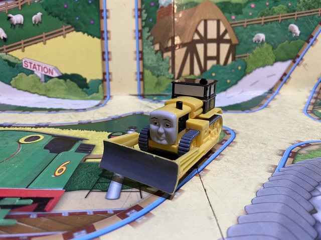 THOMAS THE TANK engine trackmaster Trains Byron The Bulldozer Push ...