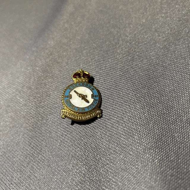 RAF ENAMEL BADGE Flying 357 Squadron Mosquito Spitfire £37.12 - PicClick UK