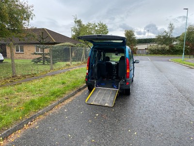 RENAULT KANGOO AUTOMATIC WHEELCHAIR ACCESSIBLE mobility disabled ramp ...