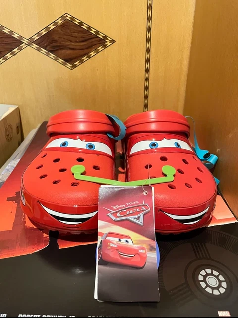 CLEARANCE CROCS LIGHTNING McQueen Clog Disney Pixar Adult Men's Size 8 ...