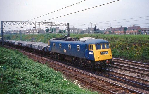 ORIGINAL COLOUR SLIDE of 84001 BR class 84 electric loco £4.99 ...