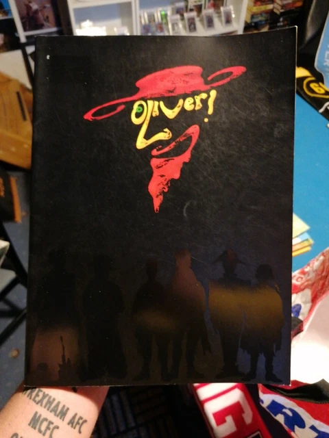 OLIVER THE MUSICAL LARGE Programme /Brochure JIM DALE SALLY DEXTER ...