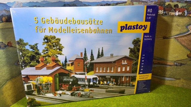 PLASTOY/ FALLER, H0, 1:87, 5-teiliger Bausatz "Sonnenbühl" in OVP. EUR ...
