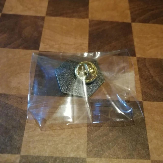 DOJIMA-GUMI CREST PIN Ryu ga Gotoku Badge New Cosplay Collectible £53. ...