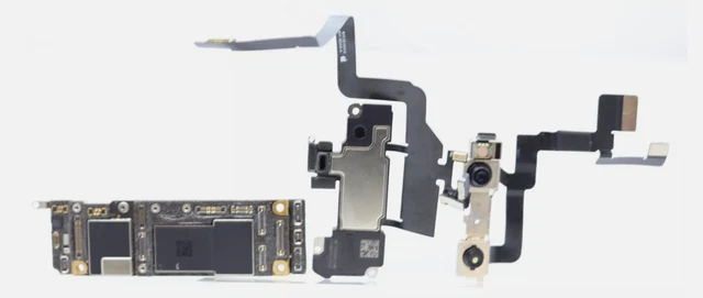 IPHONE 11 64GB 4G LTE FACTORY UNLOCKED Motherboard - For parts or not ...