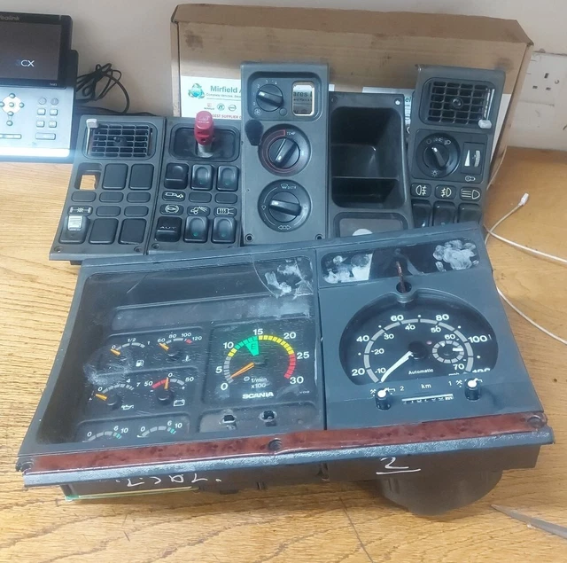SCANIA 4 SERIES Dash Panels Cluster Clocks Buttons Speedo Vents 94 114 ...