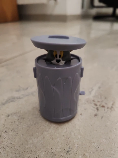 MCDONALDS TOM AND JERRY HIDDEN CAT BIN MODEL, VINTAGE HAPPY MEAL 2021 £ ...