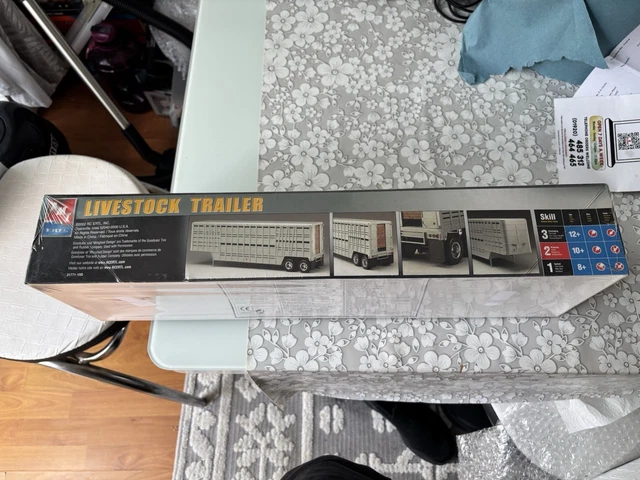 AMT/ERTL 1/25 SCALE Livestock Trailer £51.14 - PicClick UK
