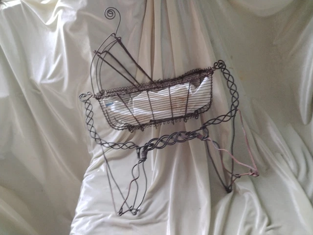 LIT DE POUPÉE en fer fabrication artisanale -balancelle EUR 18,00 - PicClick FR