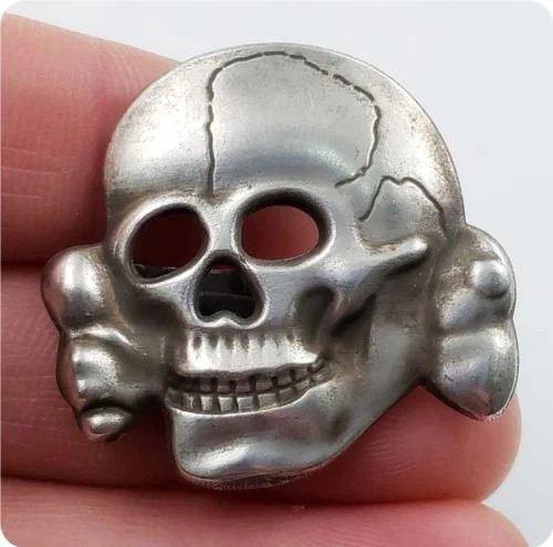 GERMAN WW2 SS Death Skull Totenkopf Pin Badge Antique or Silver Brooch ...
