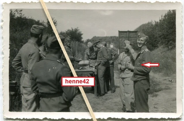 FOTO LUFTWAFFE 1943 Flugzeugführer v. 5./Schlachtgeschwader 1 am Schießstand #13 EUR 3,99 ...