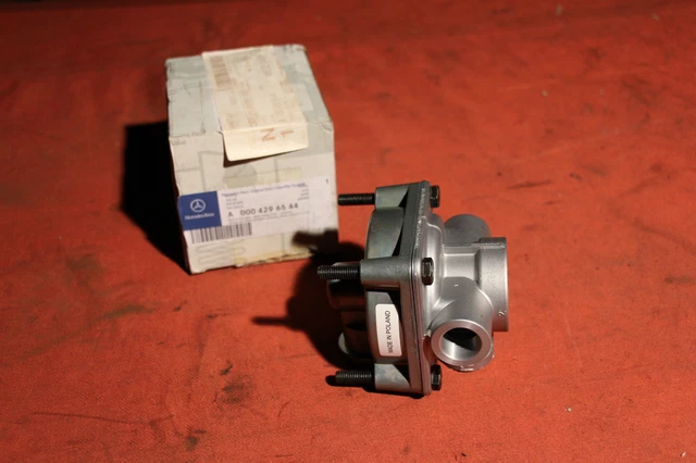 ORIGINAL MERCEDES BENZ Truck - Wabco Valve Relay Valve 0004296544 NEW ...