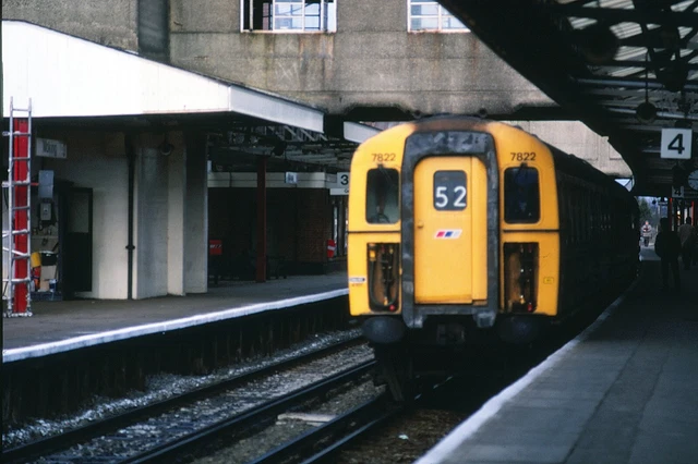 5689 RAILWAY COLOUR Slide 4 Vep 7822 At Woking 1988 £3.83 - PicClick UK