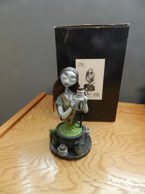 WALT DISNEY SHOWCASE Collect Grand Jester Nightmare Before Christmas ...