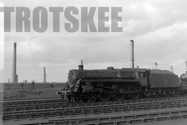 LARGER NEGATIVE BR British Railways Steam Loco 73133 Class Standard 5 ...