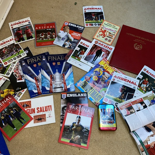 ARSENAL PROGRAMMES MAGAZINE’S 1970’s Fan Football collection £20.43 ...