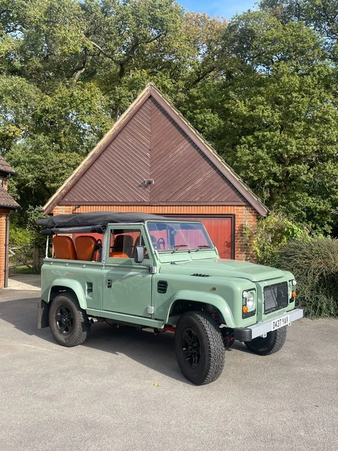 LAND ROVER DEFENDER 90 Factory V8 3.5L Galvanised Chassis and Bulkhead ...