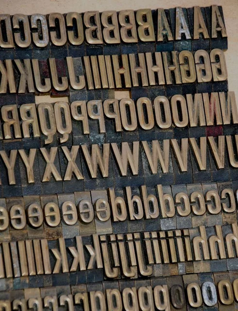 POLICE DE CARACTÈRES à dorer fer reliure dorure bronze.laiton ancien ...