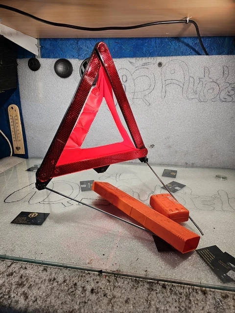 WARNDREIECK AUDI VW Pannendreieck Behälter 8D9860251A Gebra EUR 25,00 ...