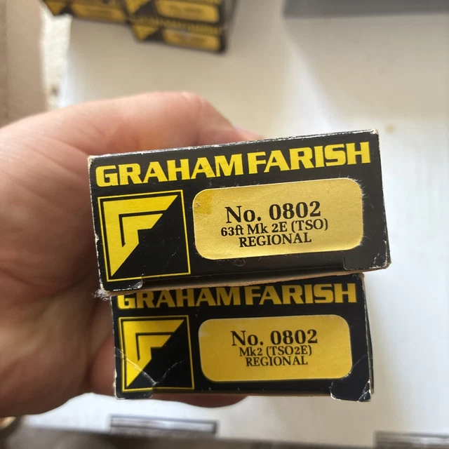 N GAUGE FARISH MK2E TSO in Regional Railways Livery 0802 x2 (lot 3) £1. ...