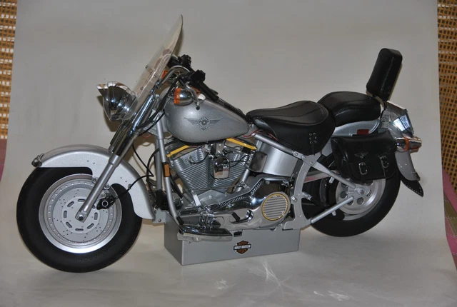 HARLEY DAVIDSON FAT BOY Altaya ech: 1:4 avec les 84 FASCICULES EUR 260 ...