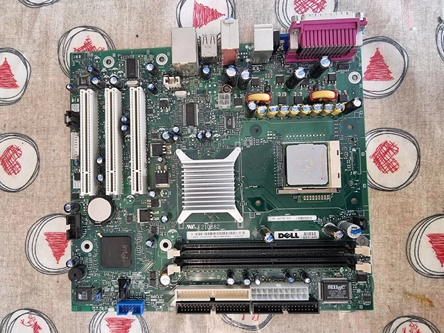 DELL REV .A00 Motherboard OTC667 £10.00 - PicClick UK