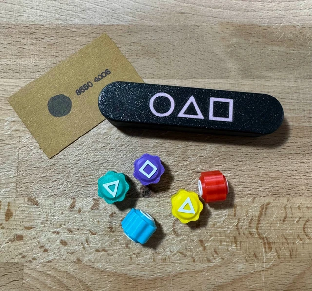 SQUID GAME INSPIRED Weighted Gonggi Set - Premium Display Case Included £5.95 - PicClick UK