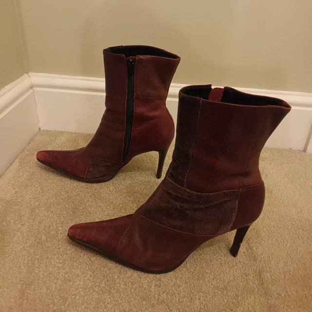 VINTAGE FAITH RED Burgundy Pointed Heeled Boots Leather and Suede ...
