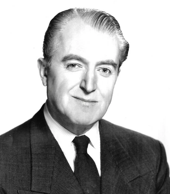 BRITISH ACTOR JACK Warner Studio Press Photo Suit 1940s-1950s £13.99 ...