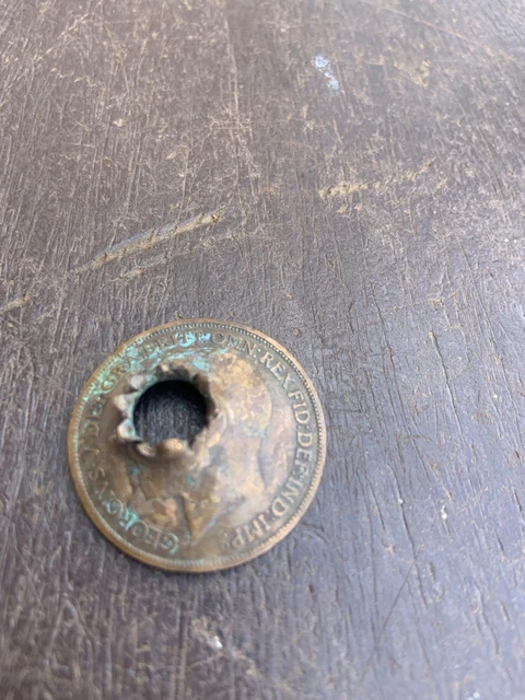 WW1 DATED SHRAPNEL Damaged British One Penny Coin Trench Art Souvenir £ ...