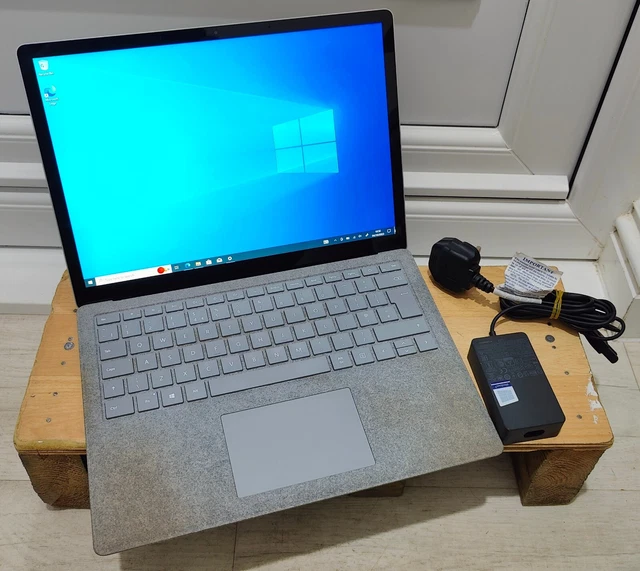 MICROSOFT SURFACE LAPTOP i5 7th Gen 256 GB SSD 8 GB RAM Windows 10 ...