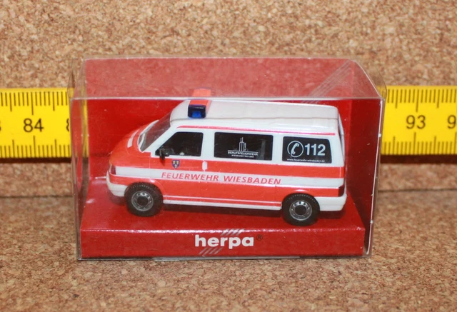 HERPA VW T4 Bus Feuerwehr Wiesbaden RTW Maßstab 1;87 H0 Neu in OVP ! EUR 7,00 - PicClick DE