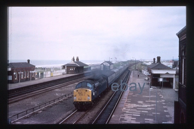 35MM SLIDE - Class 40 - 40118 at Abergele on 30.7.77. £2.25 - PicClick UK