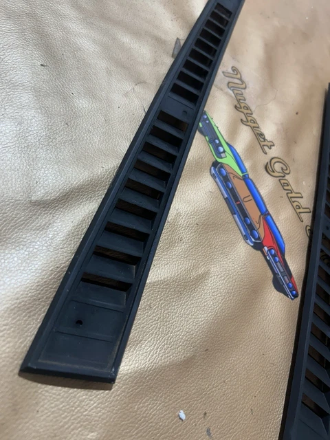 FORD GENUINE Xc Rear C Pillar Vents Gxl Fairmont Falcon Zh Fairlane P6 ...