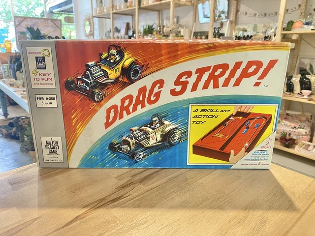 1965 MILTON BRADLEY DRAG STRIP Game Complete! Boardgame $69.00 ...