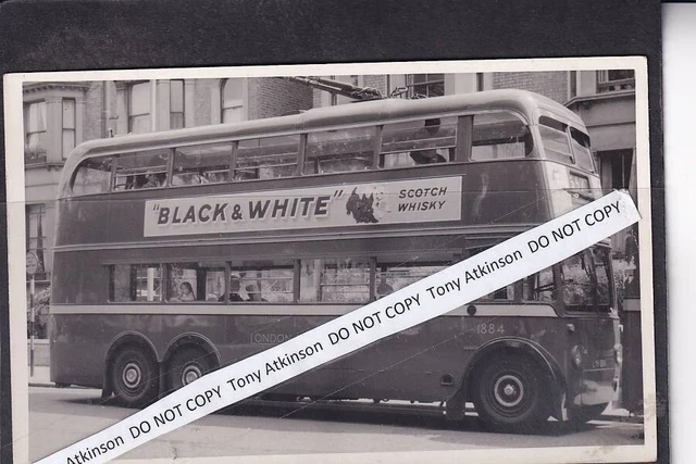 LONDON TRANSPORT - Q1 Type Trolley Bus No. 1884 On Route 657 - Photo ...