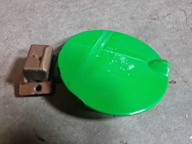 HOLDEN VN VP Vr Vs Ute Vb Vc Vh Vk Vl Commodore Petrol Fuel Flap Door ...