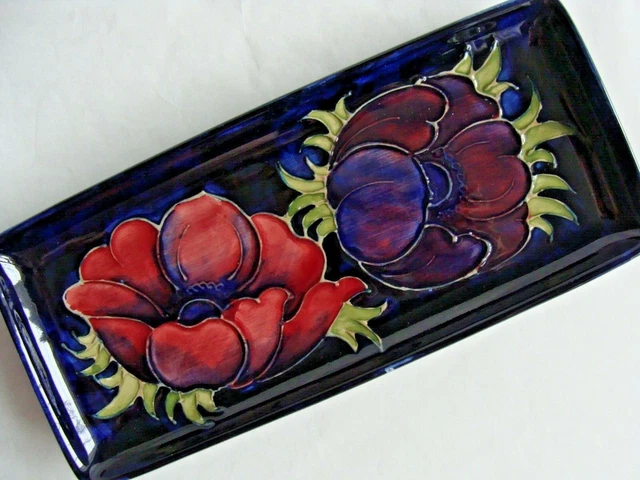 WILLIAM MOORCROFT POTTERY ANEMONE Cobalt blue PEN TRAY Rectangular 20 ...